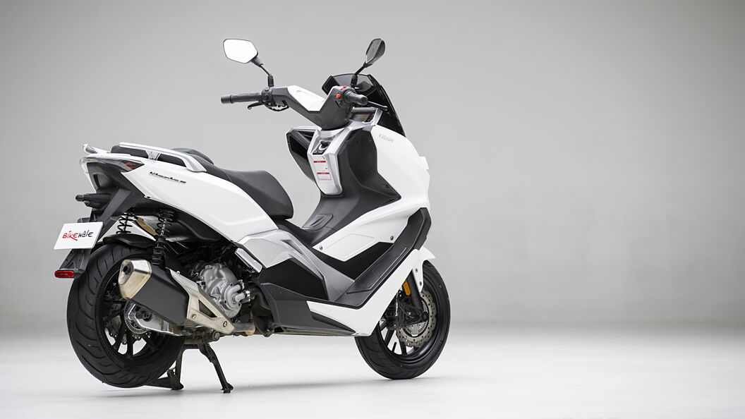 Keeway Vieste 300 - Raahi MotoCorp - Largest Two Wheeler Showroom ...